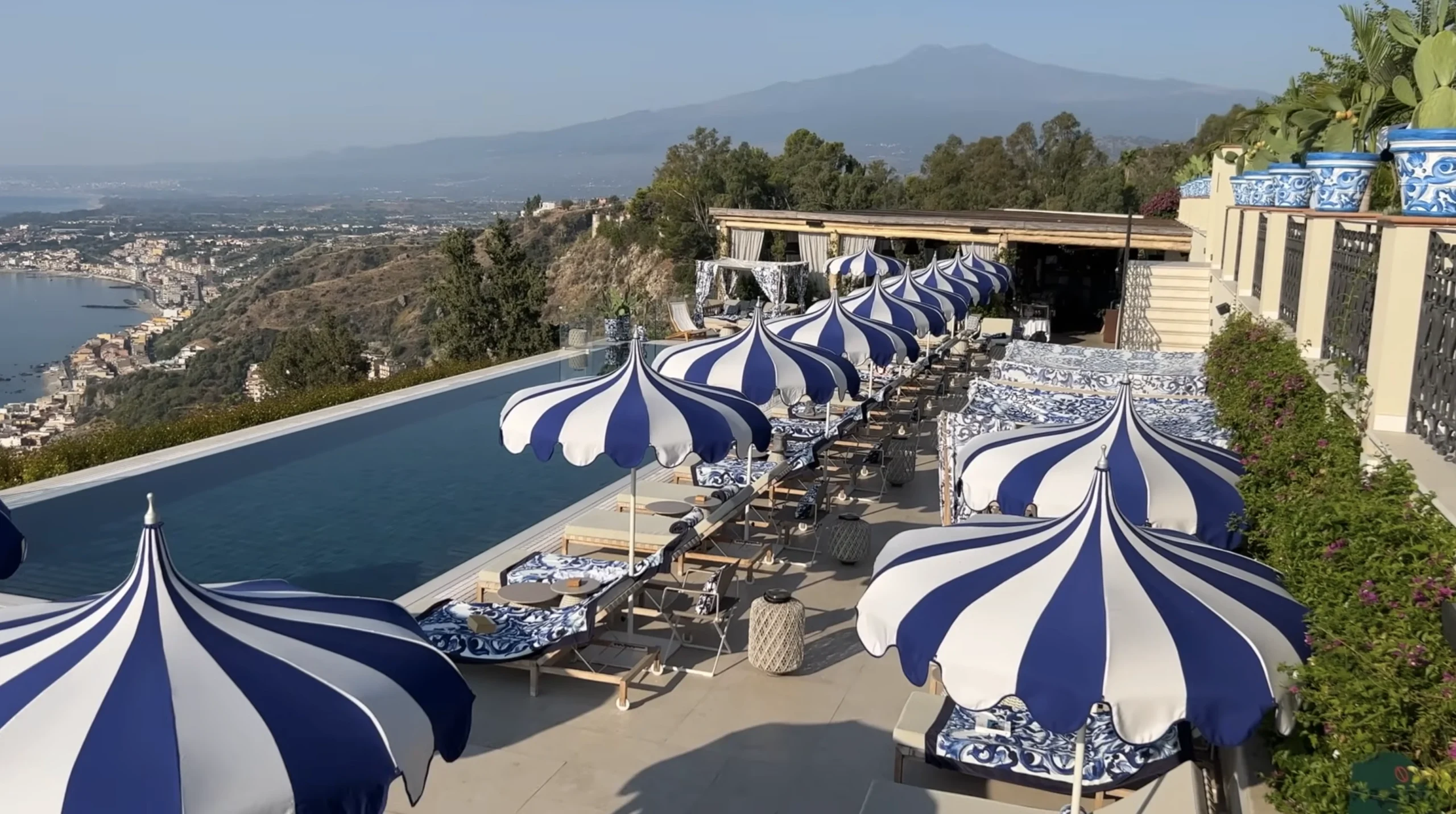 San Domenico Palace: Cliffside Luxury or Lost Charm? 🏛️